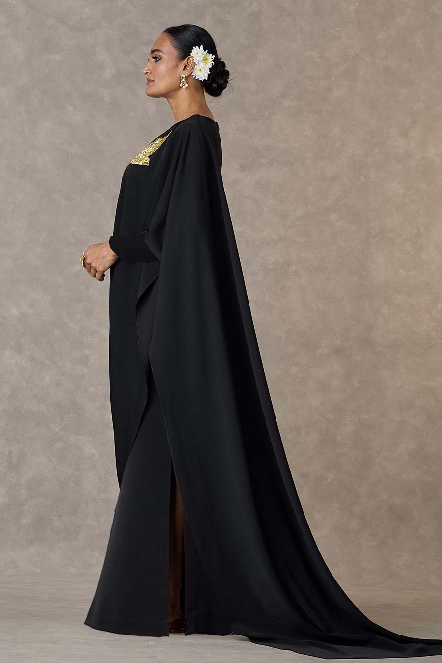 Shop Black Son-Chidiya Embroidered Saree Gown by MASABA at House of ...