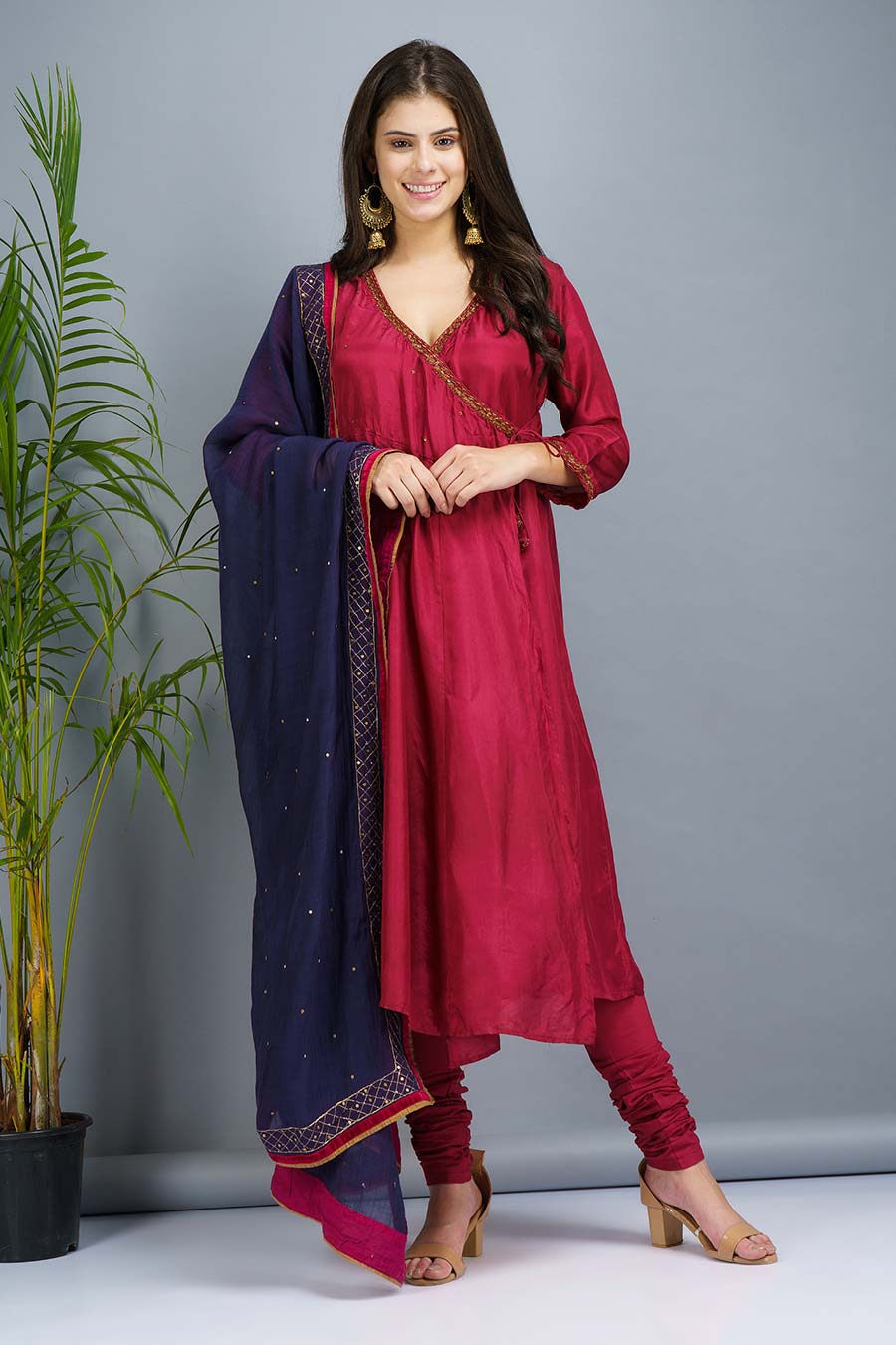 VASTRA DESIGN - Ethnic & Festive Designer Clothes for Women - House of ...